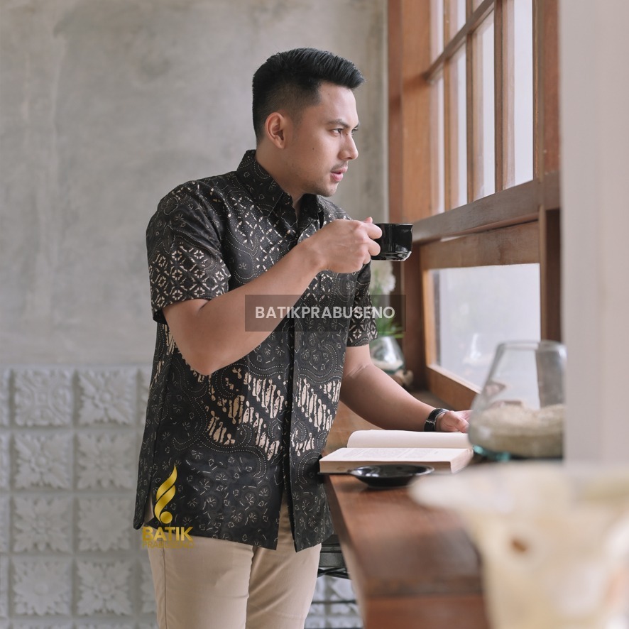 Pilihan Model Baju Batik Pria Modern Masa Kini - Kota Surakarta